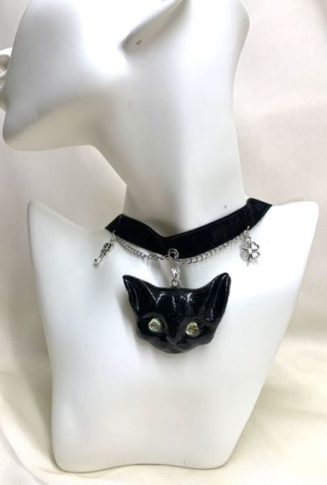 Choker cu pandantiv pisica - anyros | Crafty